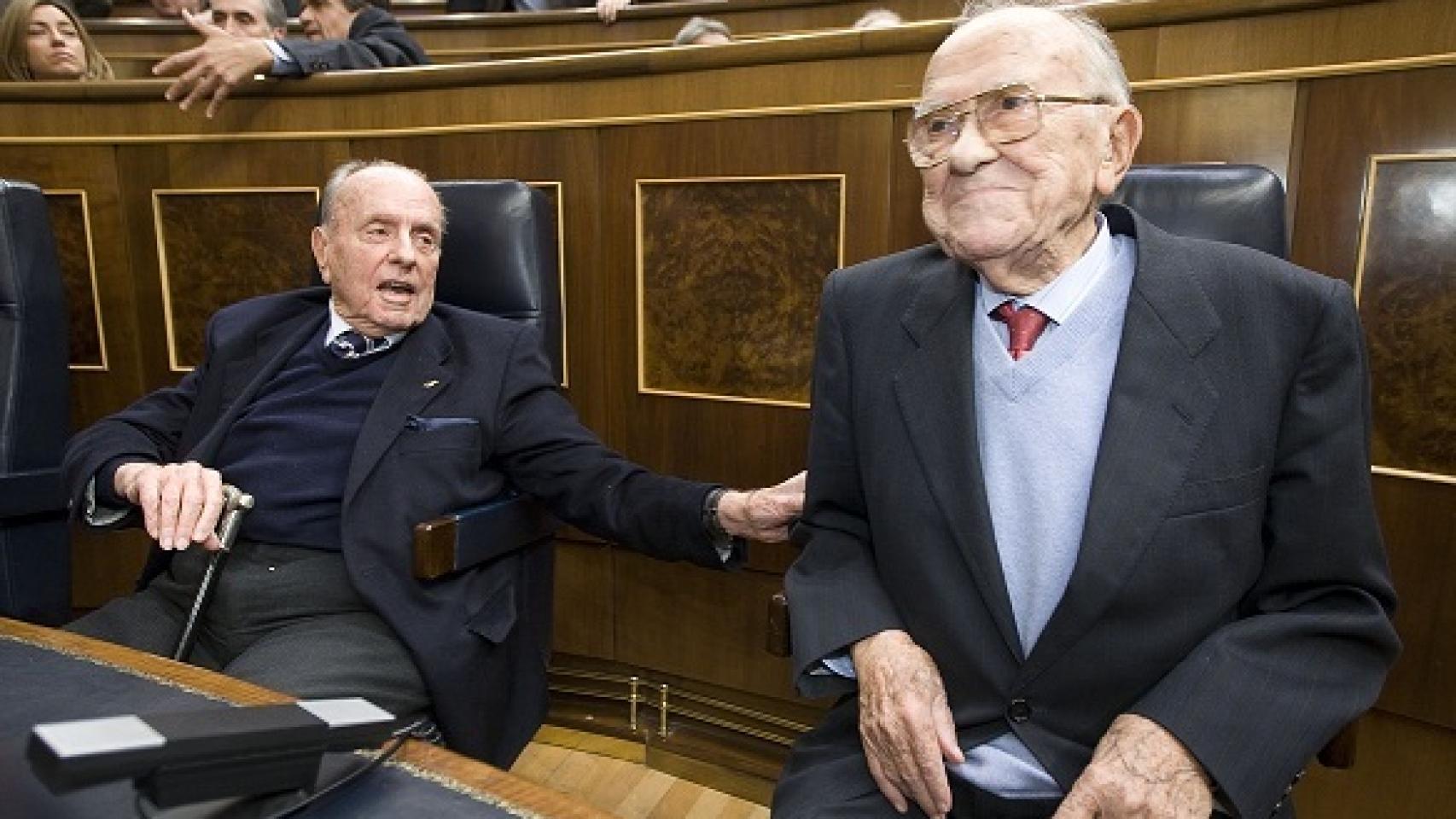 El busto de Manuel Fraga seguirá en el pasillo del Senado: PP y PSOE ...