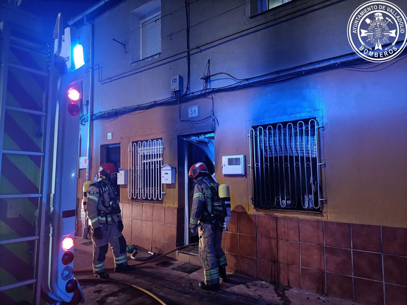 Aparatoso incendio en Valladolid tras estallar una bombona de gas ...