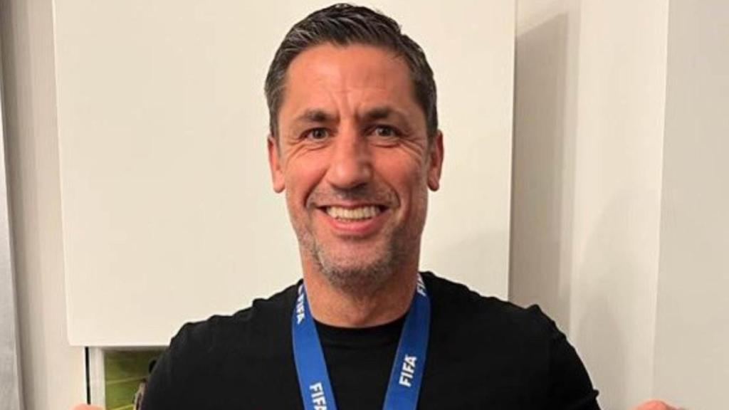 La nueva vida de Joan Capdevila (48) después del fútbol: diplomático ...