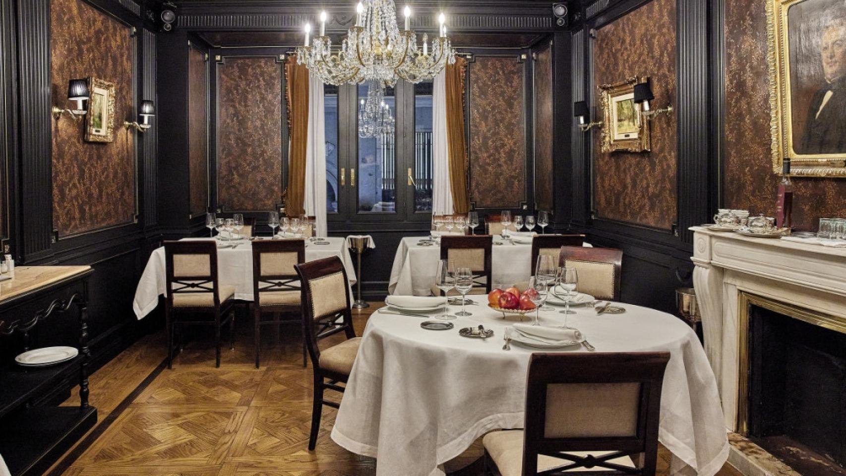 Lhardy, el restaurante centenario con uno de los mejores cocidos de Madrid