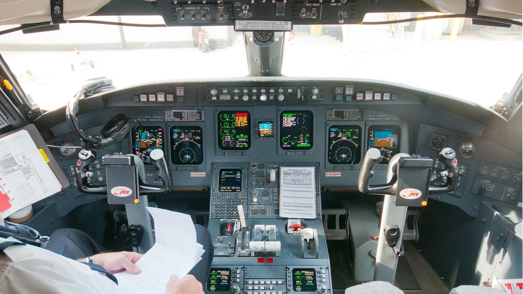 Qué es el TCAS, el sistema de prevención de colisiones aéreas que ha ...