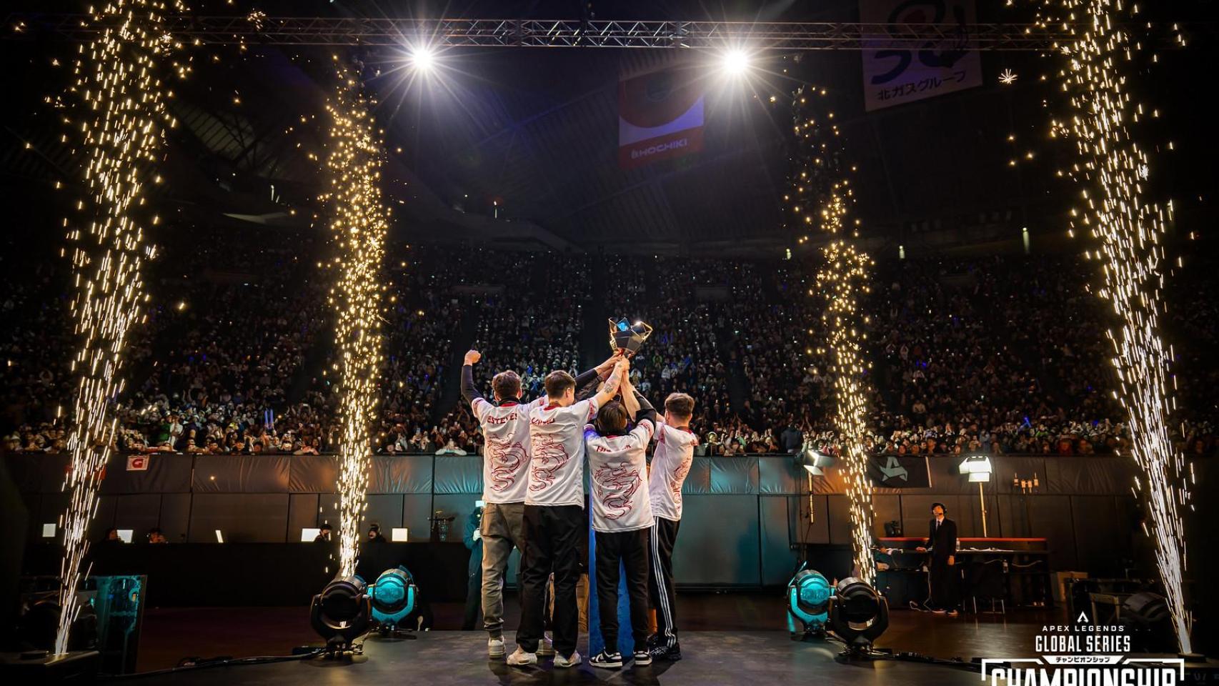 Se sincera Uxako, el campeón del mundo de eSports que gana hasta 7.000 ...