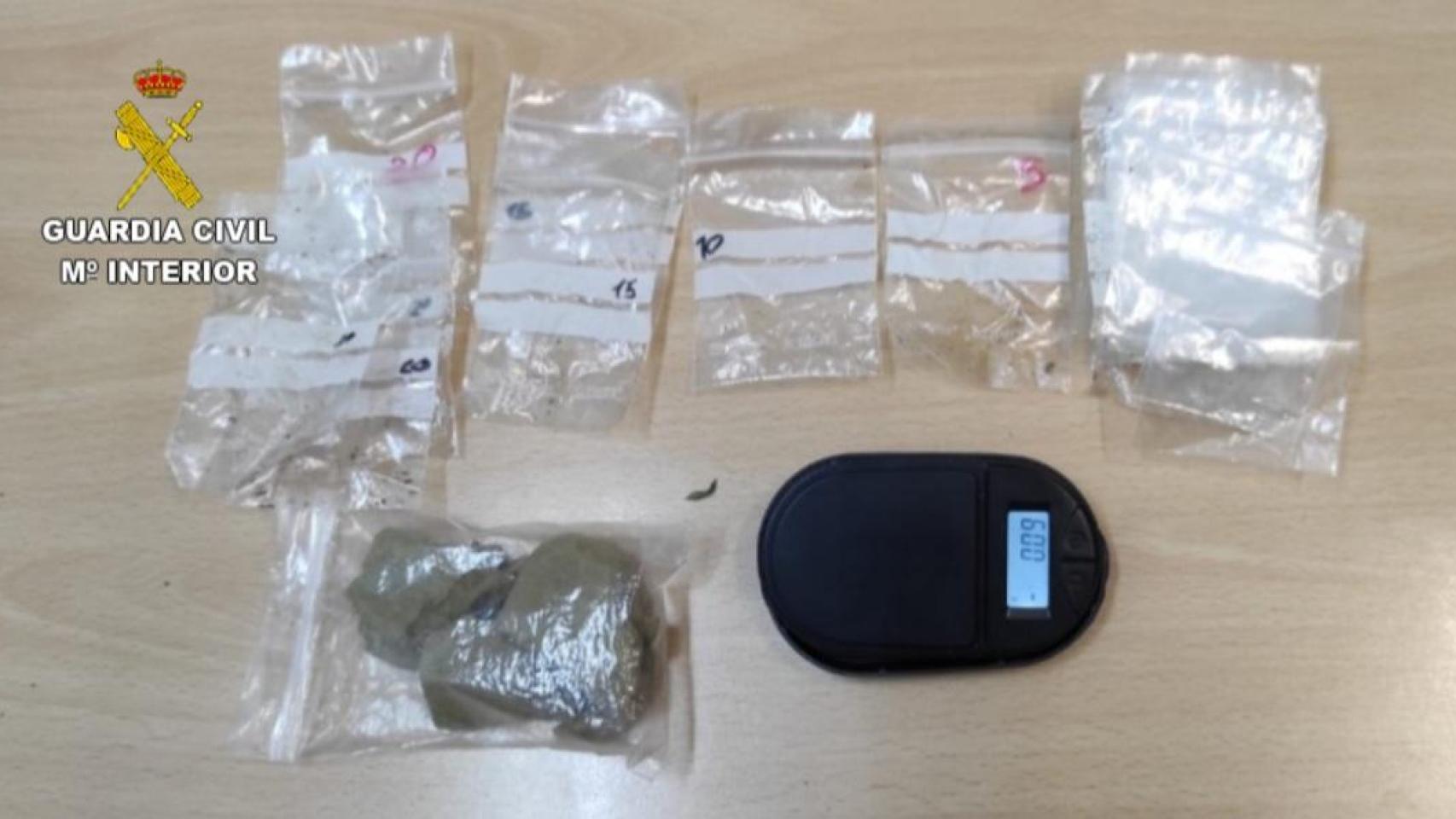 Investigado un joven en Cangas (Pontevedra) por presunto tráfico de drogas