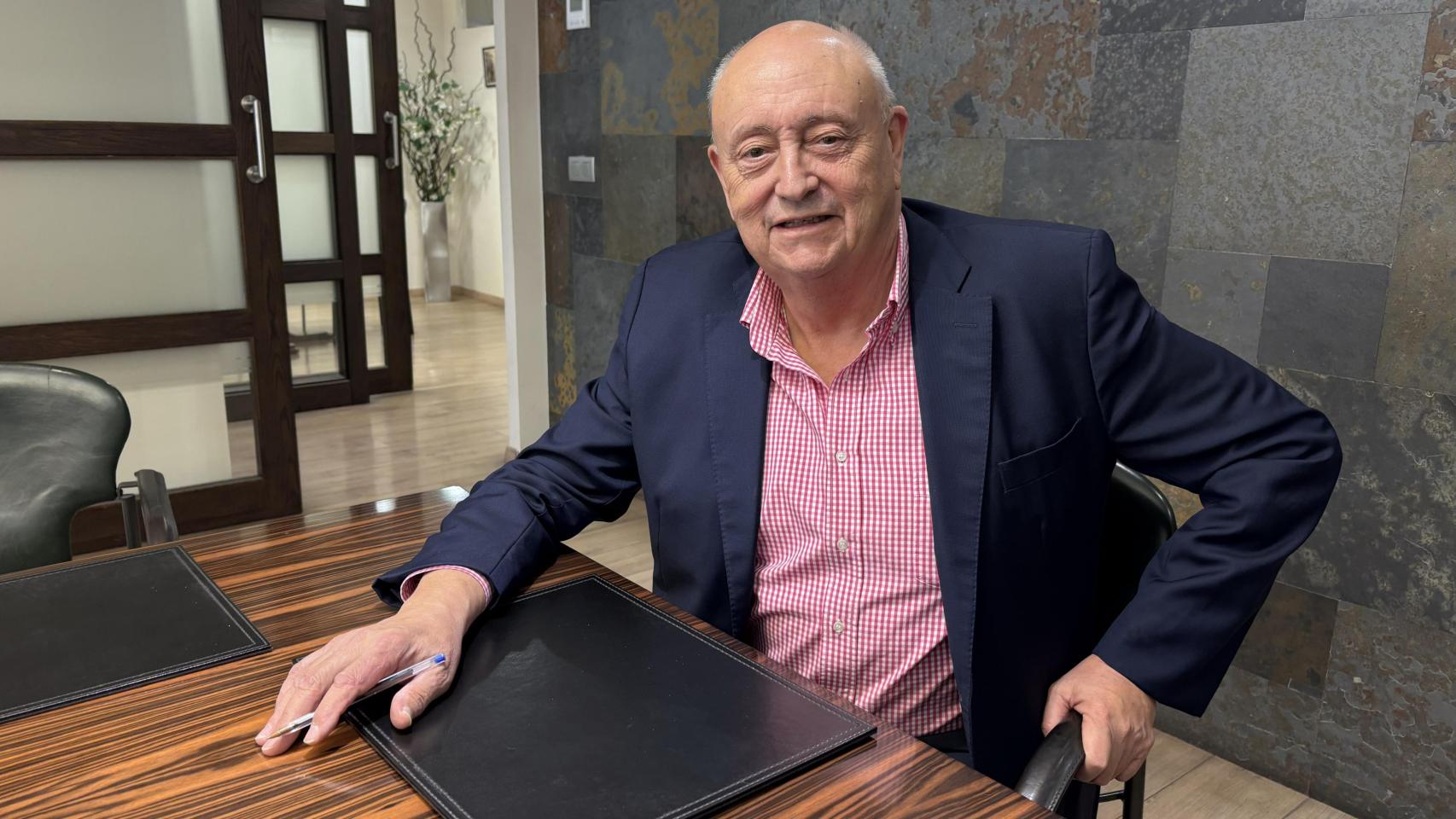 José Perfecto, notario: "Aceptar una herencia a beneficio de inventario ...