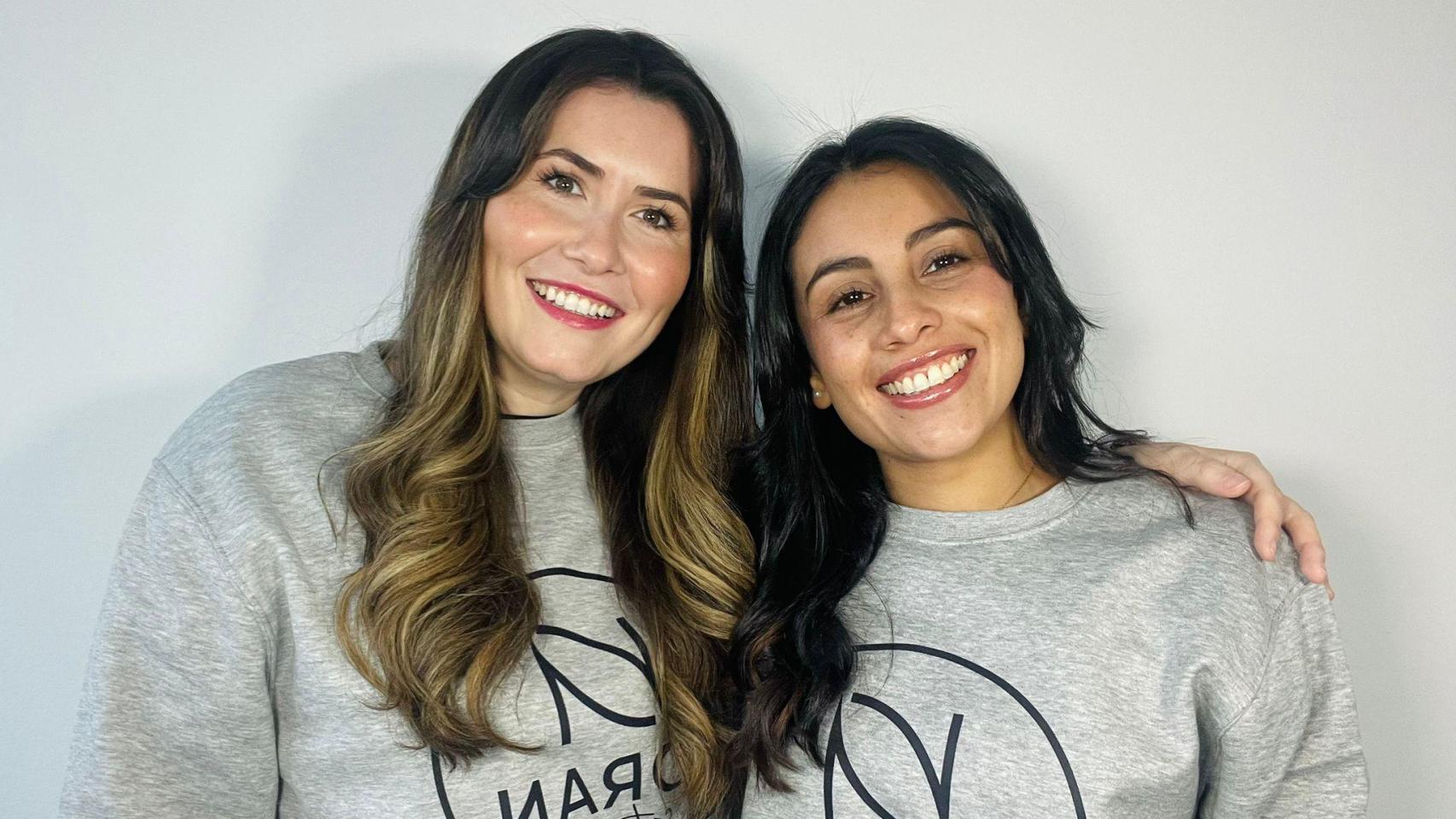 Andrea (29) y Lorena (30), emprendedoras que abren su nuevo negocio en ...