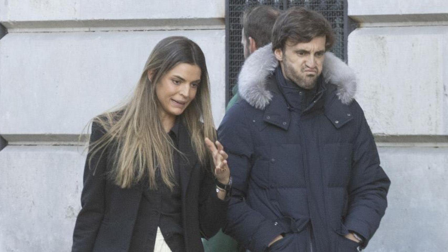 Enrique Solís, de nuevo ilusionado: derroche de besos y amor con una ...