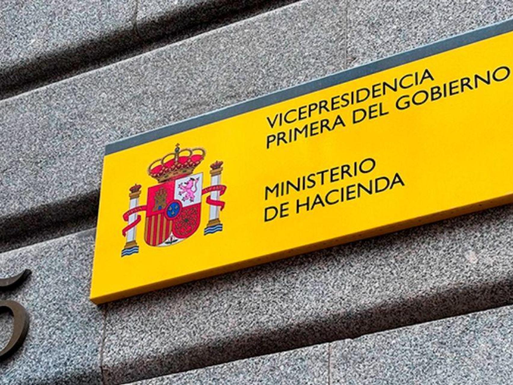 Los españoles somos una carga para los inmigrantes (y estamos podridos)