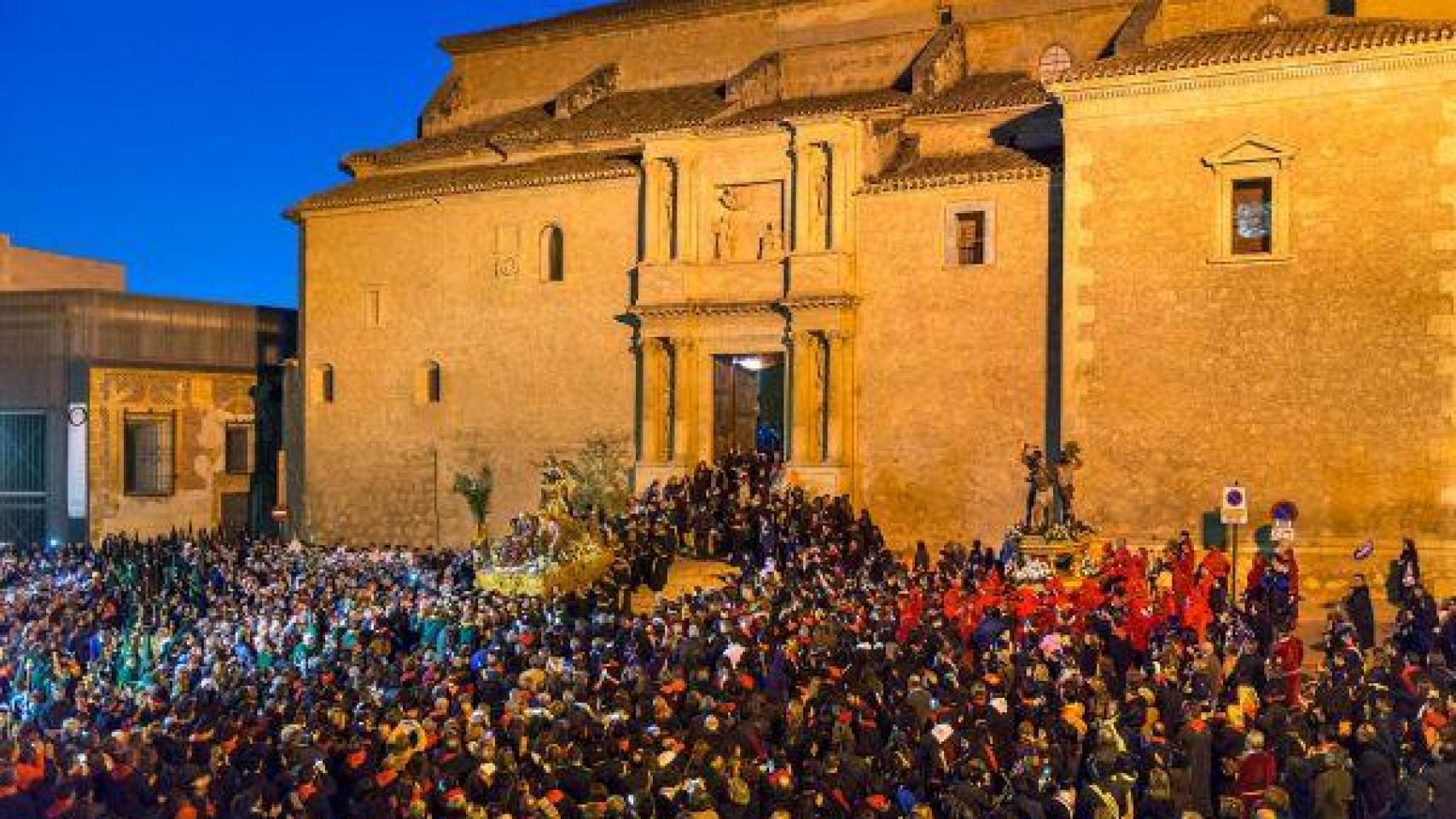 Hellín hizo de una prohibición la Semana Santa más ruidosa del mundo ...