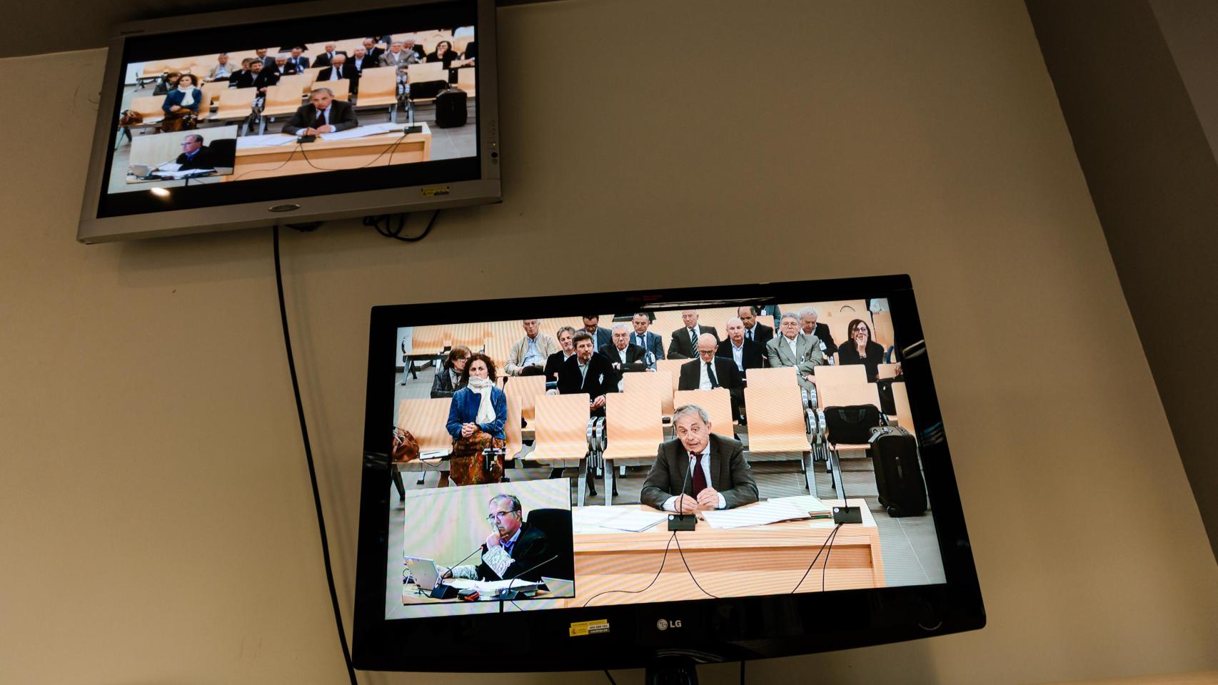 La Fiscalía Anticorrupción mantiene su petición de penas de entre 8 y ...
