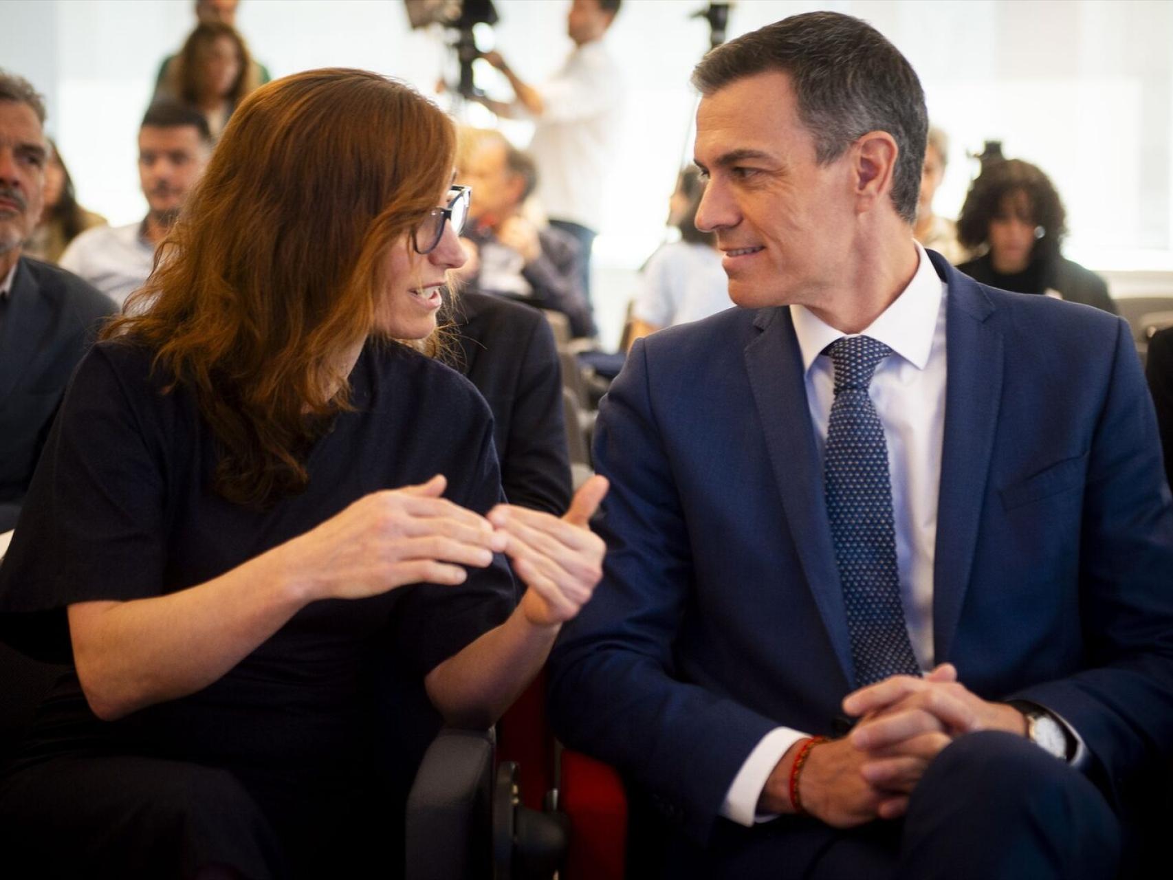 Los españoles somos una carga para los inmigrantes (y estamos podridos)